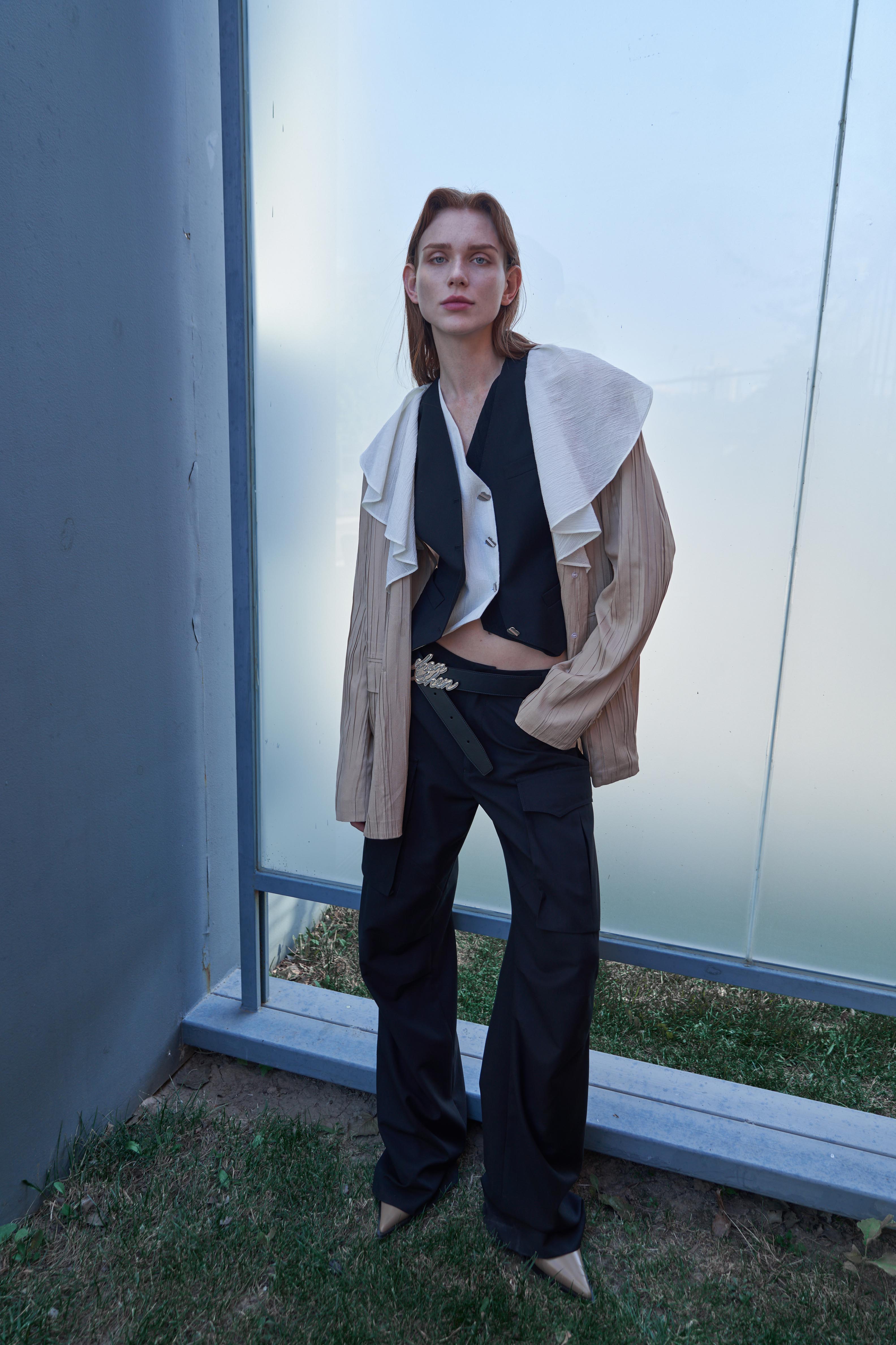 shenshen 兟甡 - Showroom Shanghai 时堂